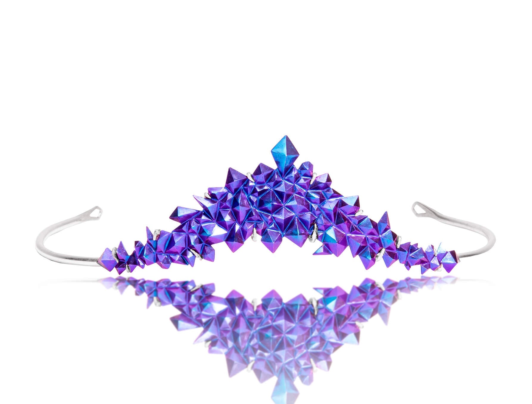 Alice Fry- Niobium Jewellery and Silverware